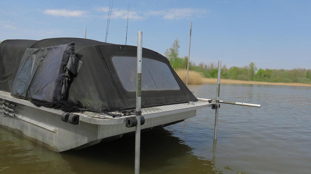 Tips voor het vastleggen van je (karper)boot met steekstokken – Timmy's ...